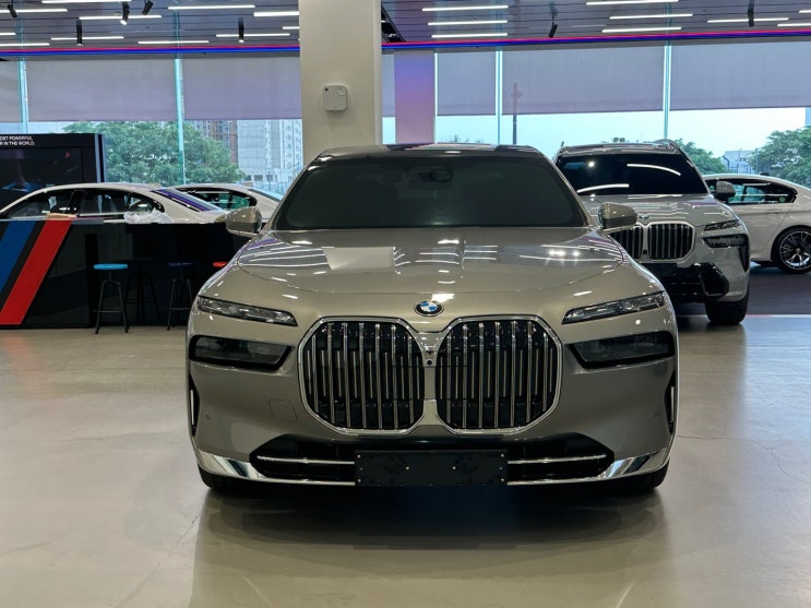 23년형 BMW 740d xDrive DPE 옥사이드그레이색상 타르투포시트 출고!! 7시리즈에서 NEW 7시리즈로 재구매 ...