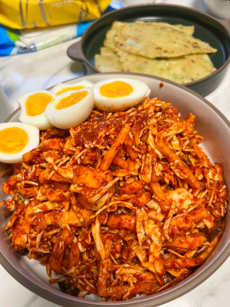 내돈내산 푸른회식당 오징어무침회택배로 주문하는 오징어무침회 납작만두 필수 매운데 너무 맛있어 춈미님 맛집 네이버 블로그