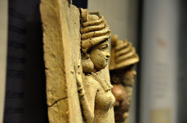 버니 릴리프(Burney Relief)" 또는 "밤의 여왕(Queen of the Night)", The British ...