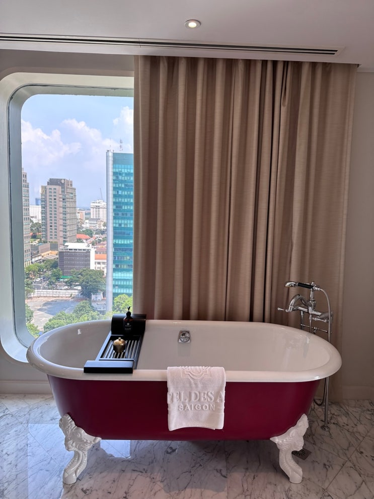 호치민 추천 호텔 데 아트 사이공 - M갤러리 컬렉션 Hôtel des Arts Saigon - MGallery ...