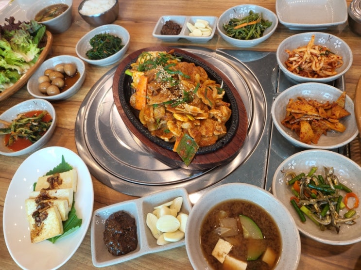 [강원도/원주] 센추리21cc 근처 맛집 윤식당(제육쌈밥,능이오리백숙) : 네이버 블로그