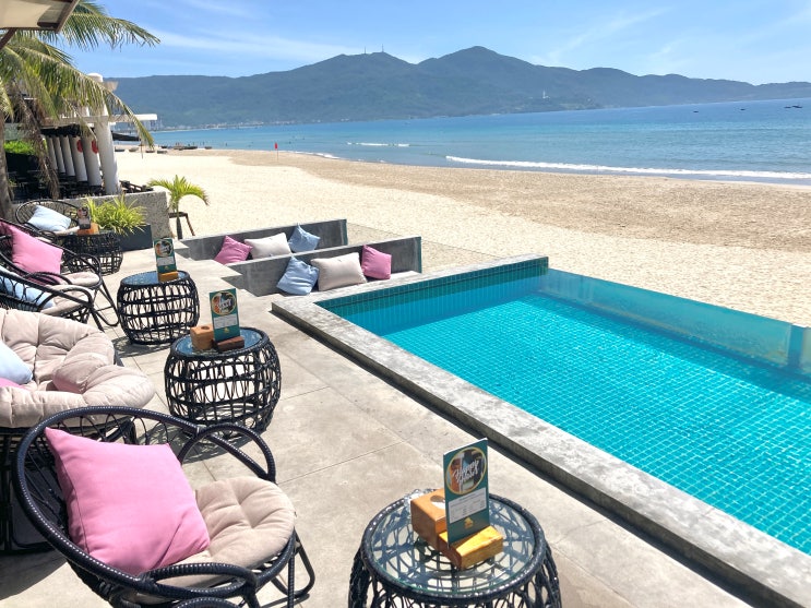 다낭 콩카페 대신 미케비치 뷰 맛집 펍 카페 추천 - 에스코비치 Esco Beach : 네이버 블로그