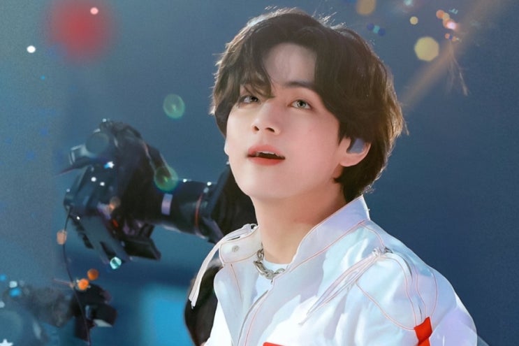 Christmas Tree" by BTS V has surpassed 290 million streams on Spotify ...
