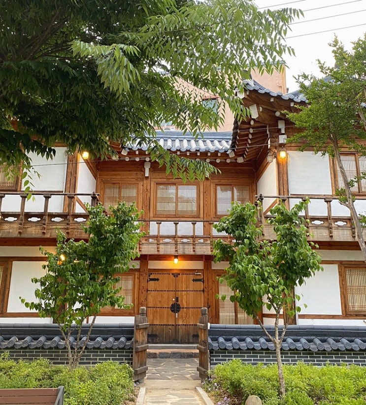 충남공주1박2일 뚜벅이 여행 코스 추천 하루한옥 숙소 공주고마나루 곰골식당 밤잉도넛 베이커리밤마을 하루카페