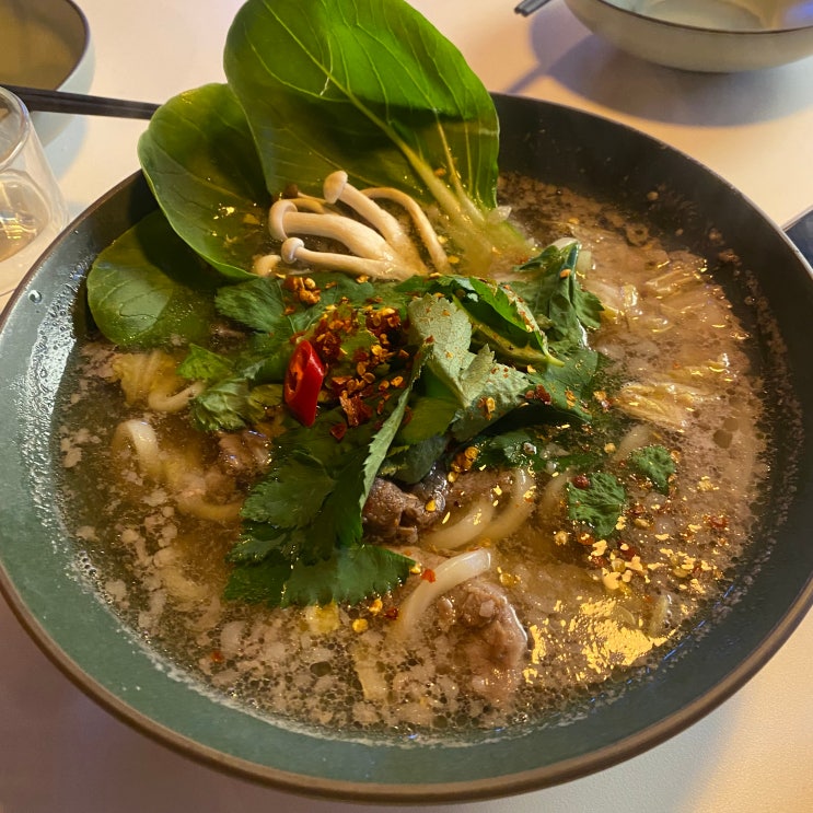 2차로 다녀온 라스트춘선 강남 참나물우동 묵은지 참치말이 히비스커스 하이볼 시그니처 하이볼강남역 술집 네이버 블로그