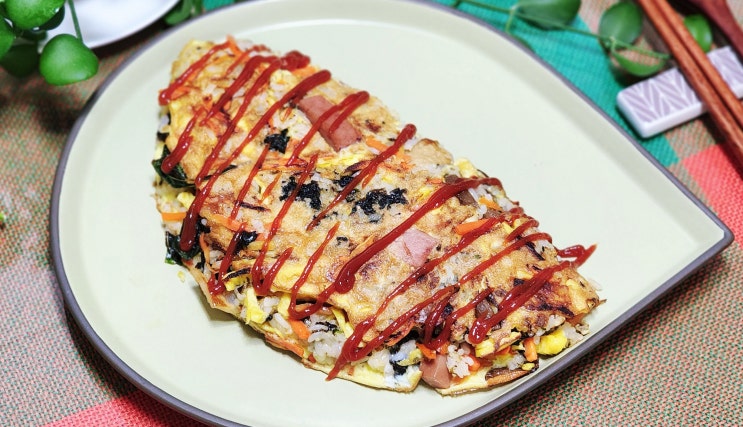 남은 김밥을 반으로 접어보셔유 근사한 한그릇음식 혼밥메뉴 자취생요리 김밥볶음밥 남은김밥요리 네이버 블로그