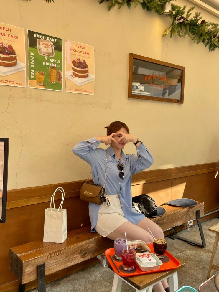 |부산 해운대 듀플릿해리단길, DUPLIT | 커피와 술을 함께 즐길 수 있는 해리단길 핫한 카페 : 네이버 블로그