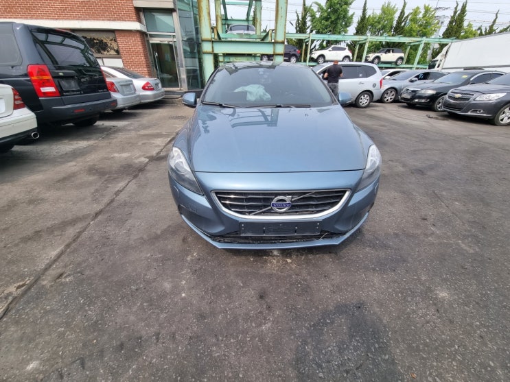 볼보 V40D4 2013년 #중고부품판매 #수출차판매 #문의환영 : 네이버 블로그