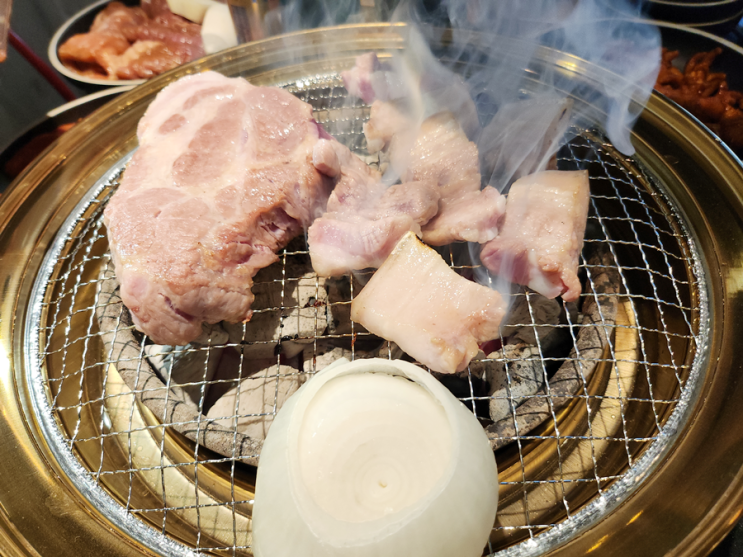 광주 수완지구 냉갈집 모듬흑돼지와 묵은지구이는 필수 네이버 블로그