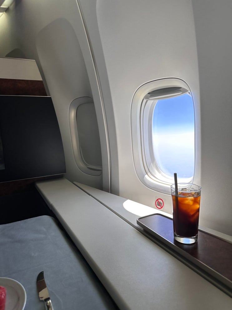 대한항공 퍼스트 클래스 탑승 후기 (KE902 파리 ->인천)+샤를드골 라운지 : 네이버 블로그