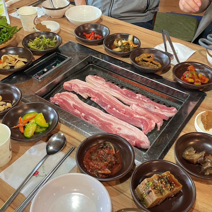 남양주 맛집 산에들에 ♡ 오겹살과 한상가득 돌솥쌈밥 북한강 숨은 맛집 네이버 블로그
