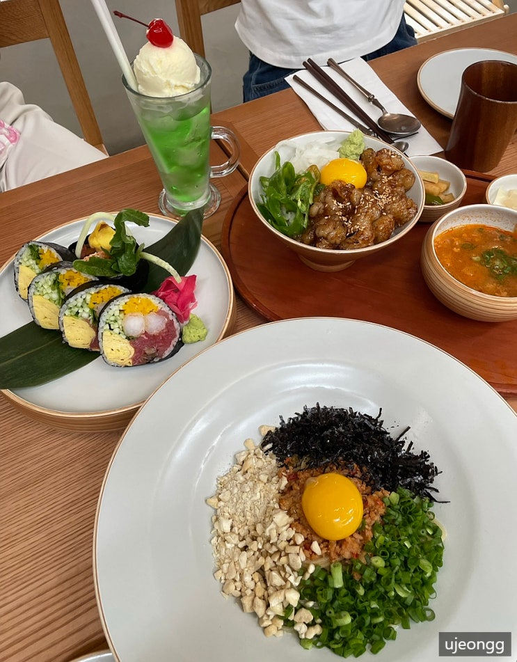 성수 진작다이닝 뚝섬역 서울숲 일식 호르몬동 후토마끼 마제파스타 맛집 주말 공휴일 웨이팅 내돈내산 후기 네이버 블로그