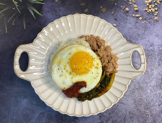 참치열무비빔밥 만들기 비빔밥 고추장 양념장 계란 열무김치 비빔밥 참치캔 요리 : 네이버 블로그