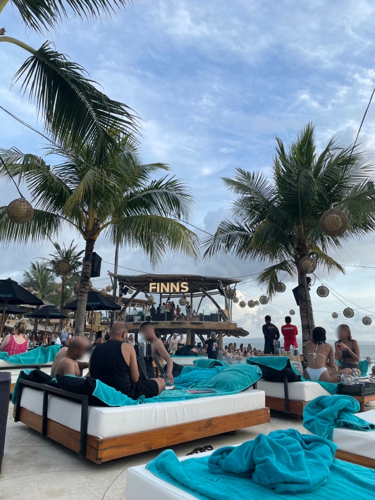 발리 비치클럽 짱구 핫한 핀스 비치클럽 | Finns VIP Beach Club : 네이버 블로그