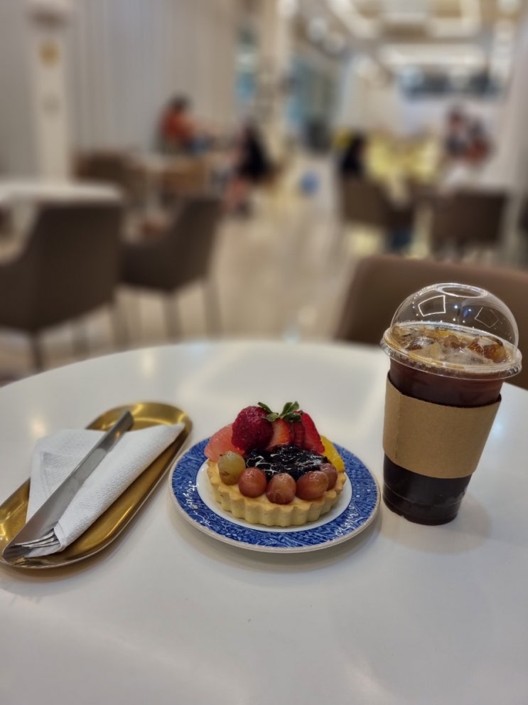 필리핀 세부시티 부촌 스트릿스케이프의 'Merci dessert cafe 메르씨 카페' 후기! : 네이버 블로그