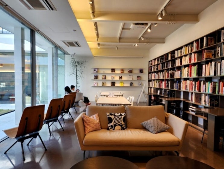 [서울여행] 북촌 현대카드 디자인 라이브러리 : 네이버 블로그