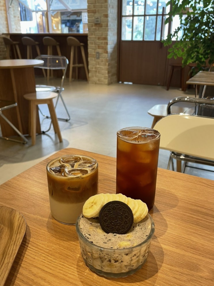 분위기와 푸딩 맛집은 멜로우스트리트” 네이버 블로그