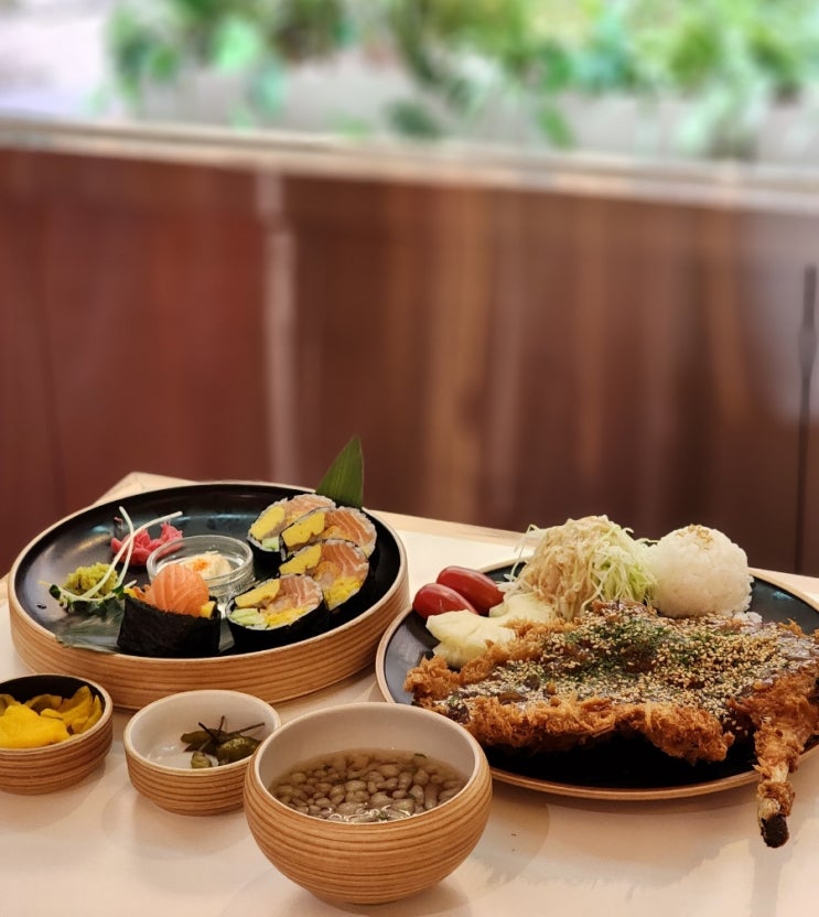 광주 초이다이닝 시리단길점 뼈돈가츠 연어후토마끼 맛있었던 첨단맛집 네이버 블로그