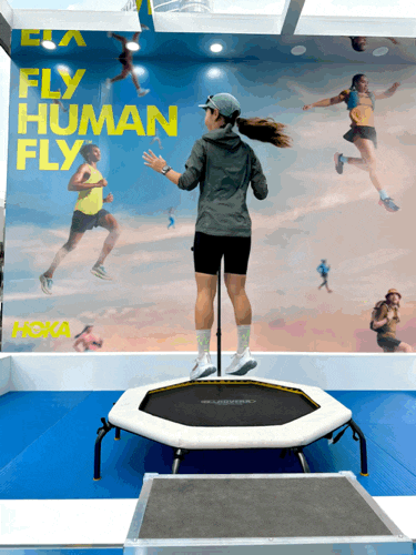 코엑스 밀레니엄 광장 | 호카 Fly Human Fly 팝업행사, 매장후기 : 네이버 블로그
