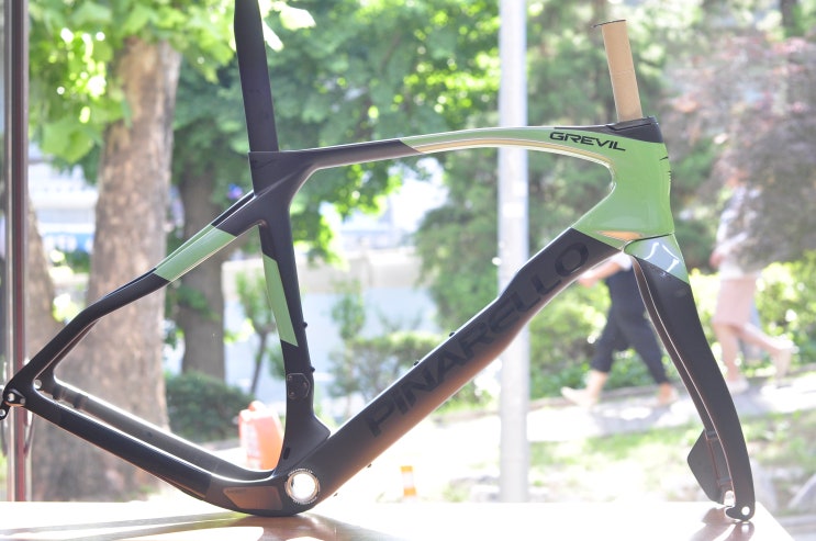 피나렐로 Grevil F Aura Green 프레임셋 프리뷰 : 네이버 블로그