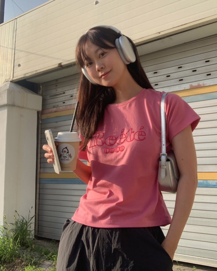 리에떼 Reete 여름 코디 활용도 높은 여자 반팔 티셔츠! : 네이버 블로그