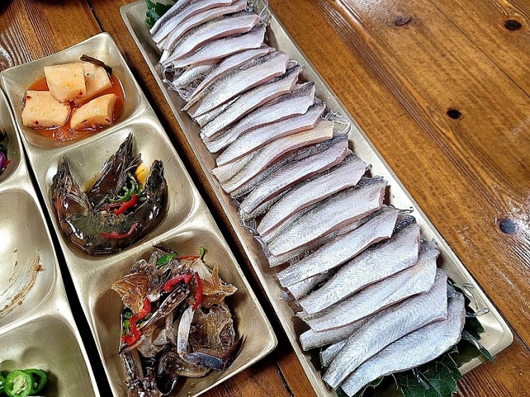 강화도 맛집 밴댕이제철에 딱 맞는 강화도 풍물시장 맛집 밴댕이 가득한집 놋그릇집 네이버 블로그
