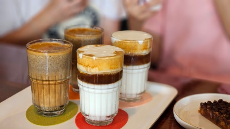 [창원] 마산 해안도로변 커피가 맛있는 카페 'UK COFFEE' : 네이버 블로그