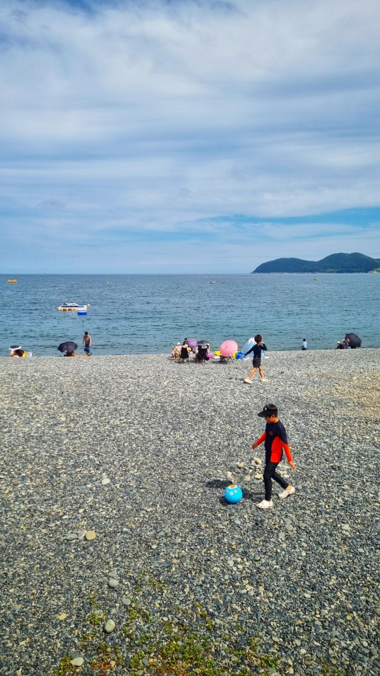 거제도 바다 학동 몽돌 해수욕장 흑진주 구르는 소리가 들리는 예쁜 해변주차장과 이용 정보 네이버 블로그