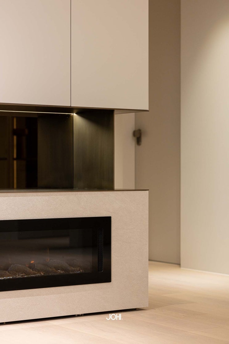 [JOHI] 빌트인벽난로와 마그네틱조명 활용한 호텔식 인테리어 구경하기_디자인조히 분당인테리어 판교인테리어 수지인테리어 ...