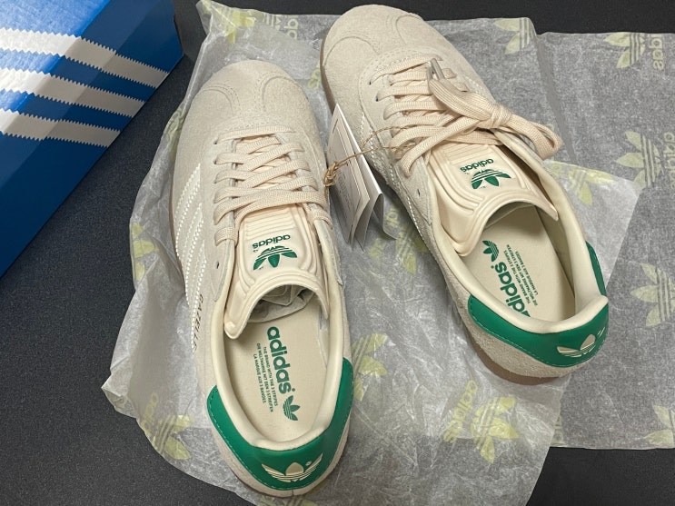 아디다스 가젤 소비기록 : 가젤 IF3235 원더화이트 크림화이트 베이지그린 조합 추천 : 네이버 블로그