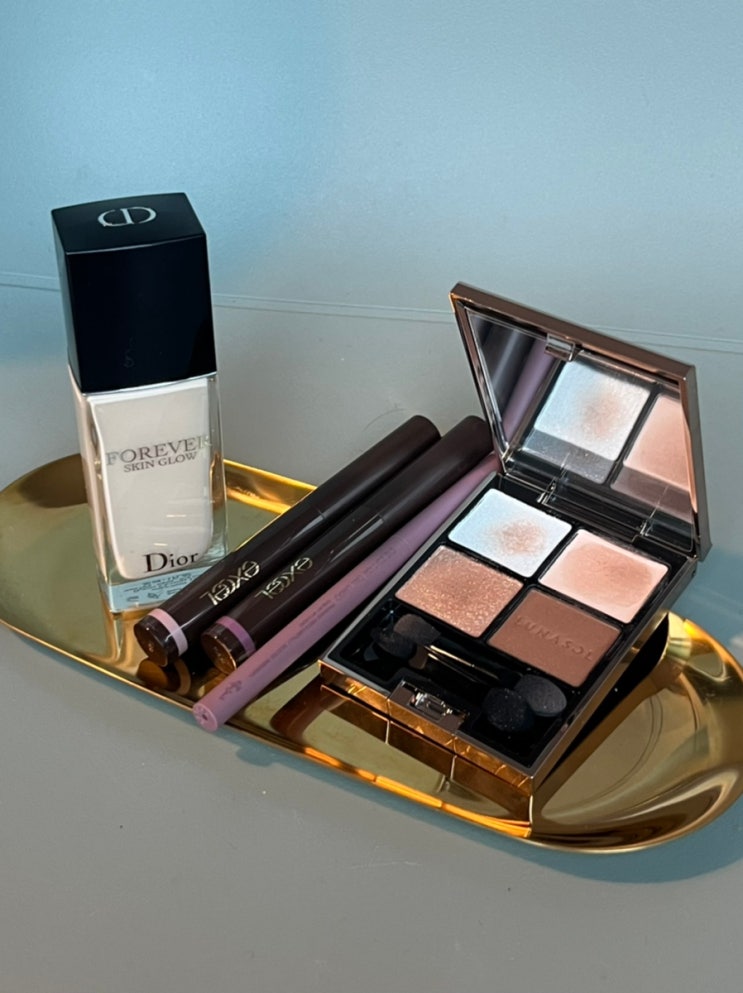 루나솔 섀도우 15 flawless clarity / 디올 포에버 스킨 글로우 파운데이션 0W / 엑셀 섀도우 Gf01,03 ...