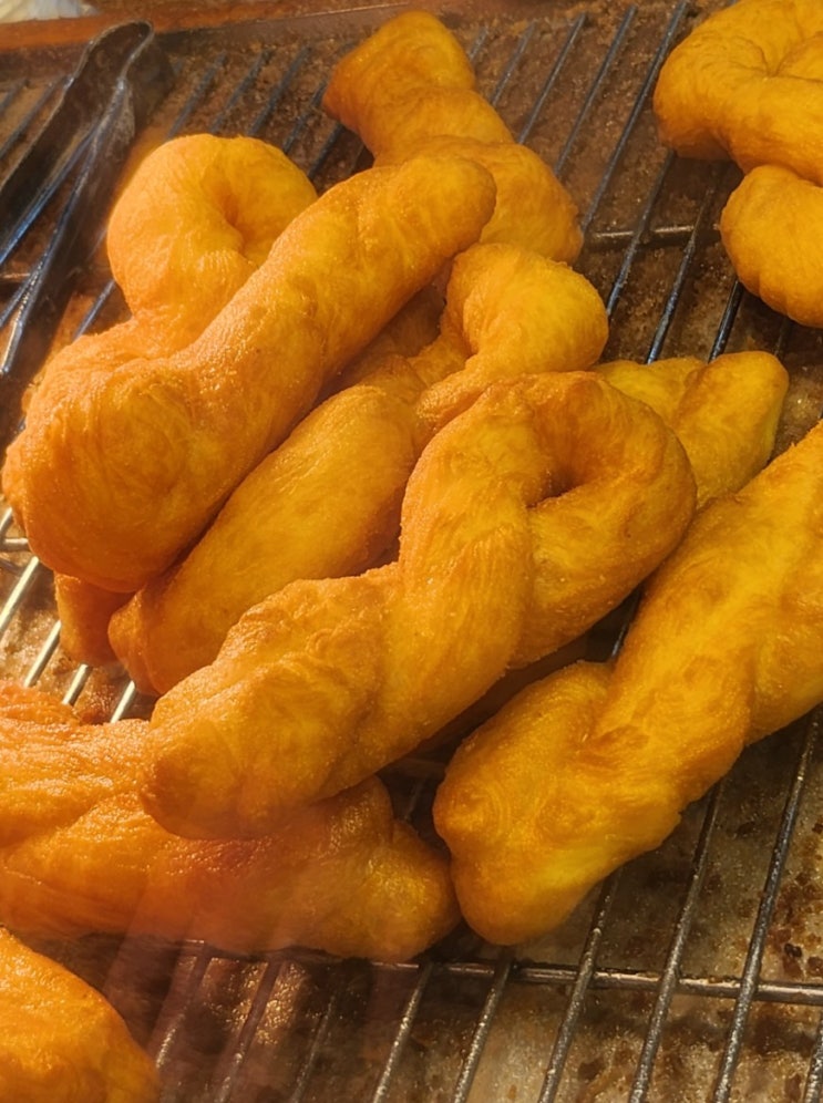 서울 광장시장 맛집 필수코스 광장시장 찹쌀꽈배기 포장하기 네이버 블로그
