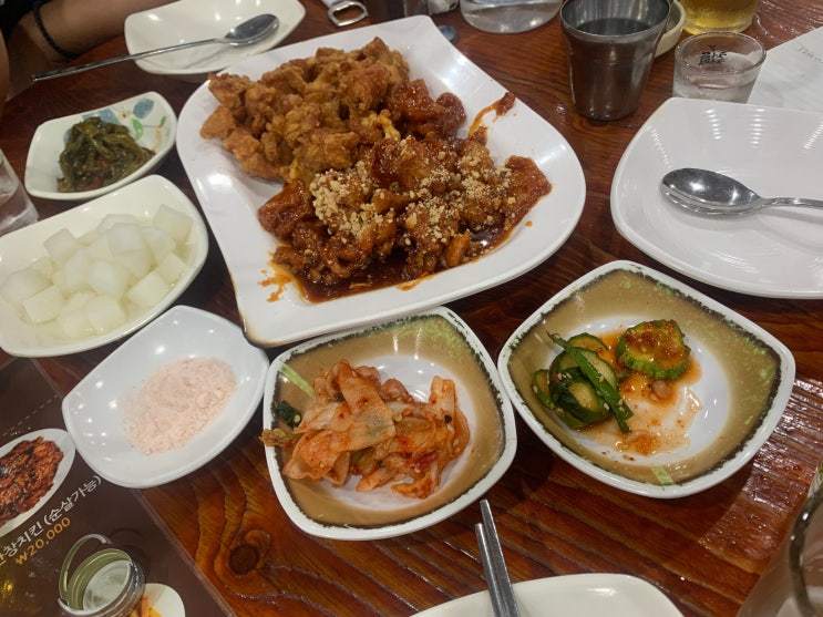 편안한 분위기와 친근함을 가진 신사역 맛집을 다녀왔습니다 네이버 블로그