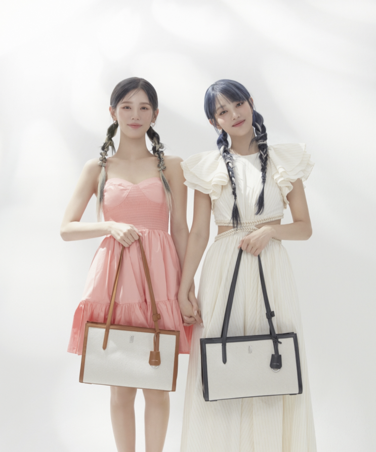여자아이들 미연 민니 제이에스티나 핸드백 여자 여름 가방 추천 화보 속 캔버스백 알아보기 네이버 블로그