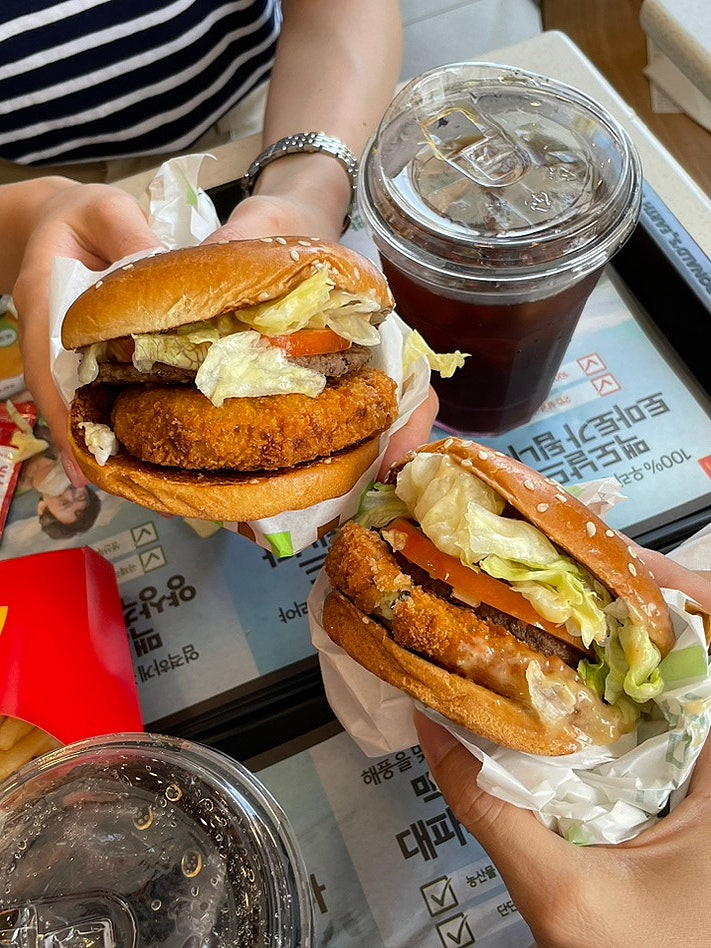 맥도날드 런치메뉴로 진도 대파 크림 크로켓 버거 신메뉴 후기 ♥ 네이버 블로그