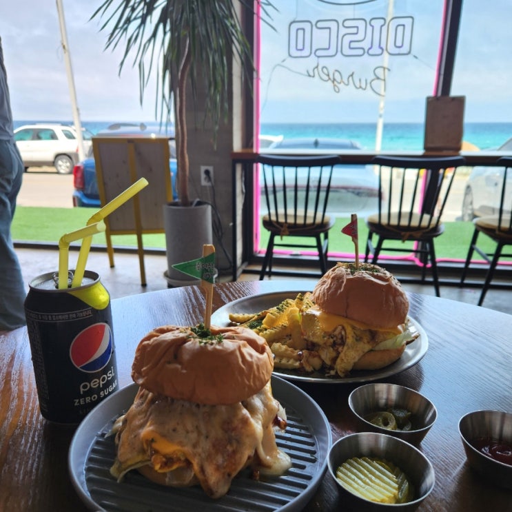 강릉 사천 해변 맛집 바다뷰 보며 먹는 수제버거 디스코버거 네이버 블로그