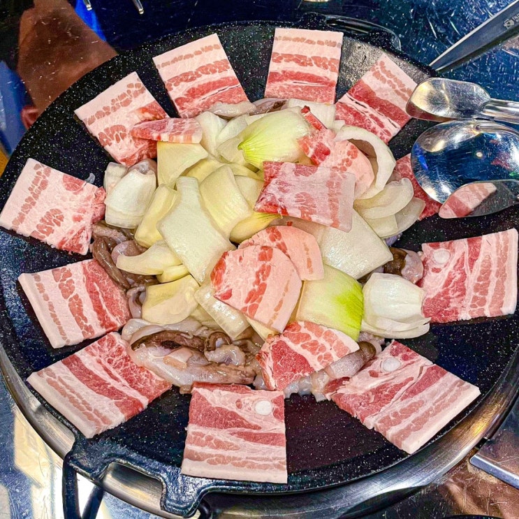 순천 매운 쭈꾸미철판볶음 쭉심! 쭈삼, 쭈새 맛집.. 날치알 볶음밥도 꼭 먹어! 조례동 술집 추천 : 네이버 블로그