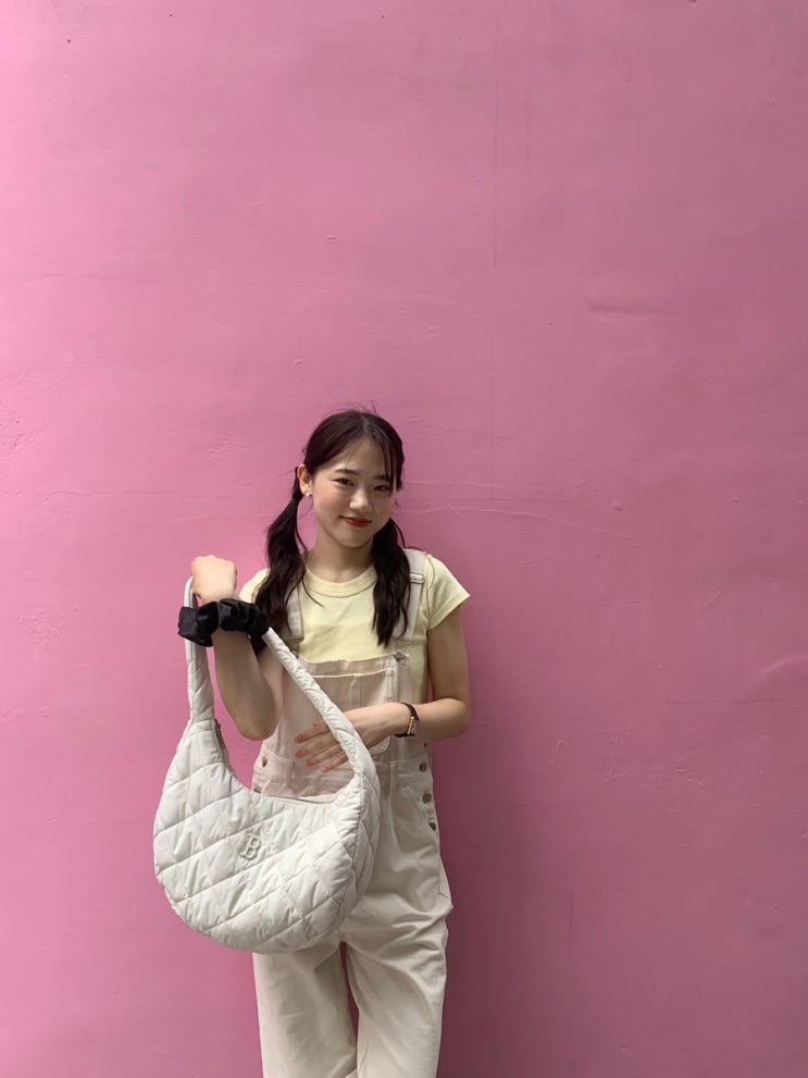 MLB 엠엘비 여성 가방 요즘 트렌드 미니백 퀼티드백, 크로스백으로도 가능 ! (S, L사이즈 비교) : 네이버 블로그