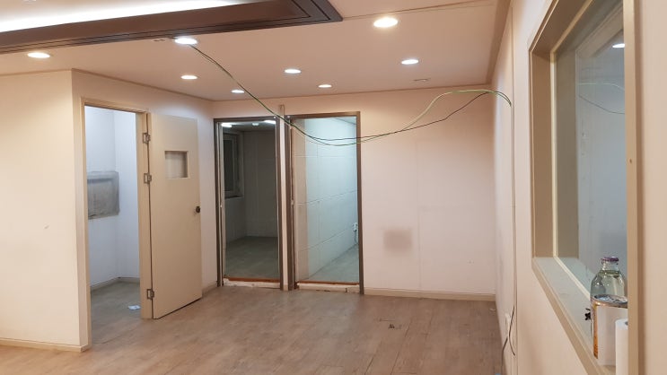 강남 신사동 압구정역 7분 미성아파트 입구 18평 피아노교습소 학원 교습소 유학원 소형 사무실 임대 관련 사진전송용 관리번호