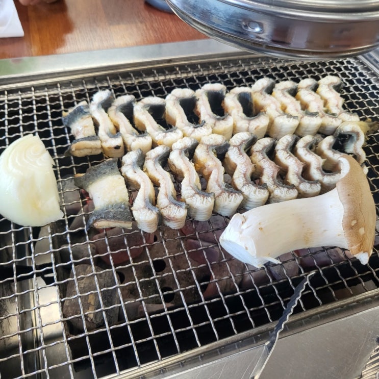 천안 직산맛집 포장으로 먹어도 매장에서도 먹어도 참 맛있는 참숯직화구이 힘센장어 직산점 보양식 복날 가족외식메뉴 추천