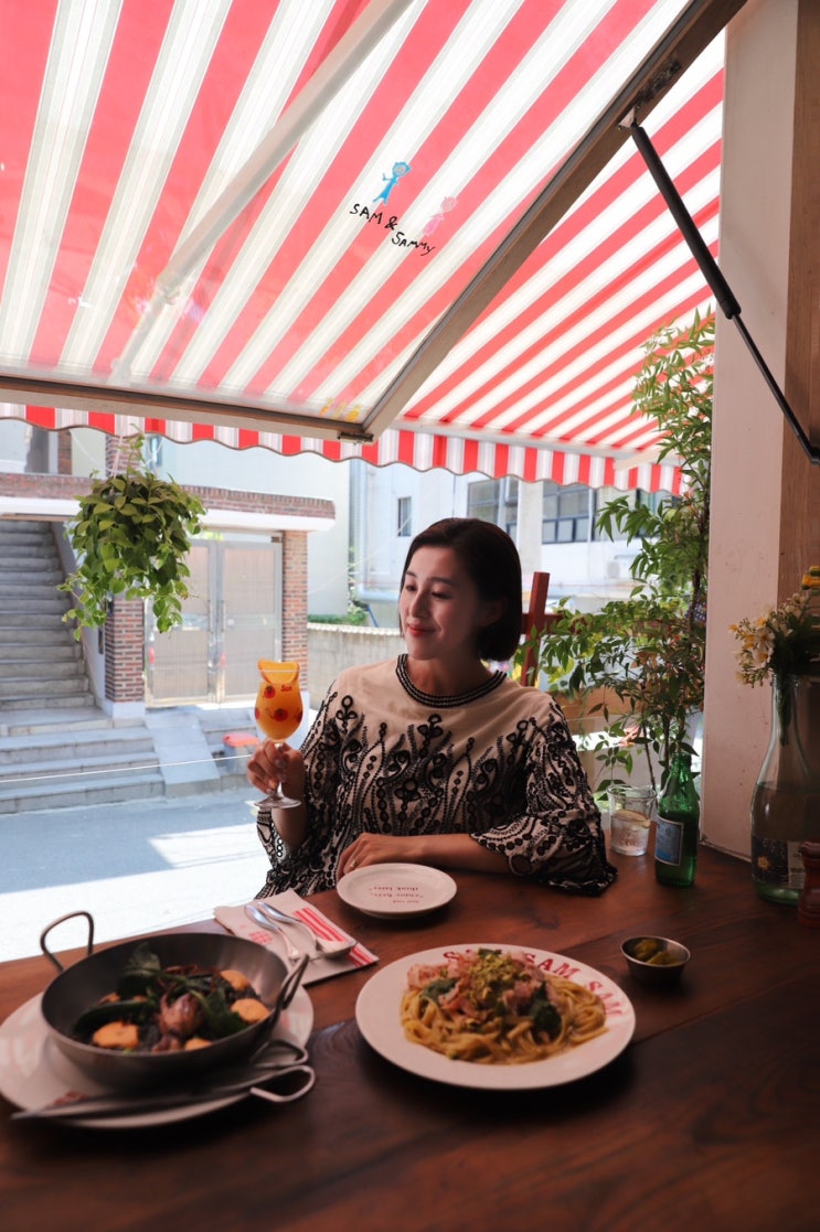삼각지 쌤쌤쌤 테디뵈르하우스 카페 서울 용리단길 핫플 데이트코스 네이버 블로그