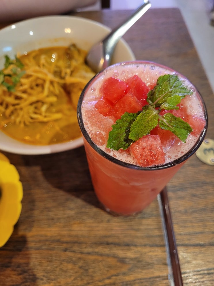 🇨🇷 태국 여행 3일차 맥도날드 콘파이🌽 짜뚜짝시장 땡모반🍉 옹통 카오소이 팩토리커피☕️ 시암파라곤🛍 팡차 빙수🧋