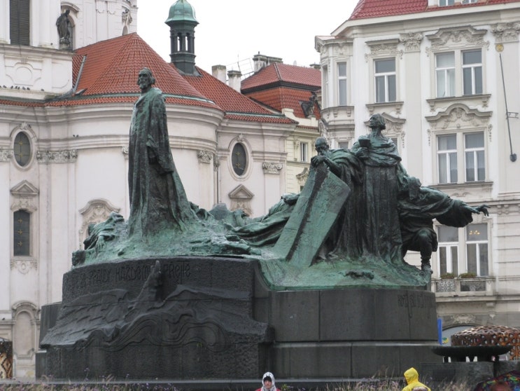 [마르틴 루터보다 100년전에 종교개혁을 외치다...] 얀 후스(Jan Hus)와 제1차 프라하 창문 투척 사건... : 네이버 블로그