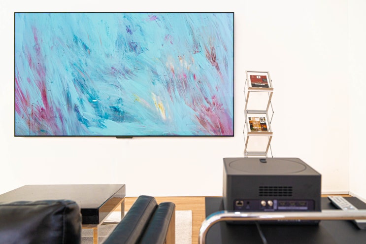 세계 최초 무선 송신으로 즐기는 올레드 TV LG SIGNATURE OLED M 97형 압도적 화질에 반하다 : 네이버 블로그
