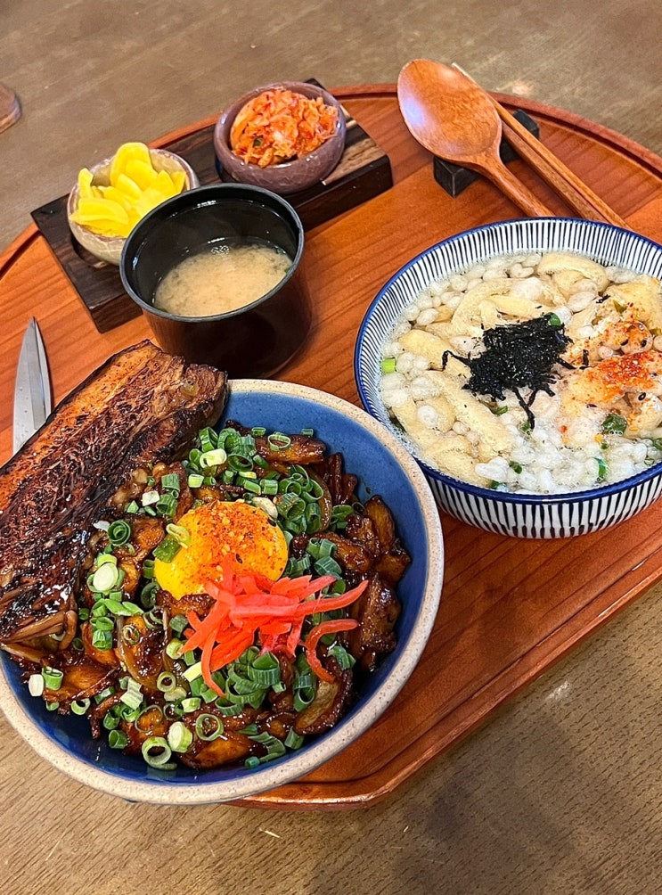 경기안산중앙역 맛집 만고쿠 안산점 재방문한 일식덮밥맛집 매콤부타동 차슈추가 추천 혼밥하기에도 좋은 고잔동맛집