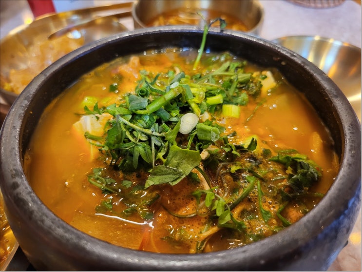 부천맛집 분위기 좋은 곳에서 부드럽고 매력적인 맛의 고기를 즐길 수 있는 엄마네 삼겹살 부천중동본점~ 네이버 블로그