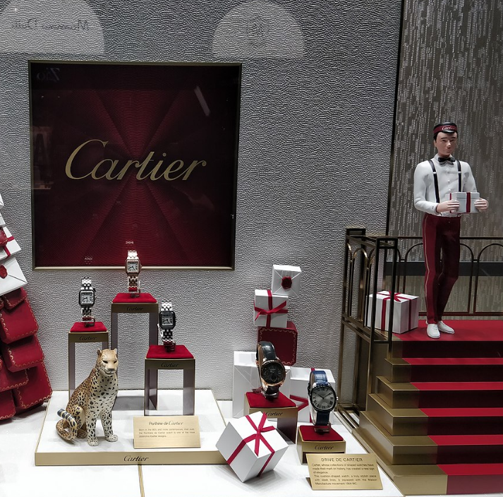 Cartier 앰배서더가 된 BTS 뷔, 까르띠에 판테르(팬더) 주얼리와 테이블웨어 : 네이버 블로그