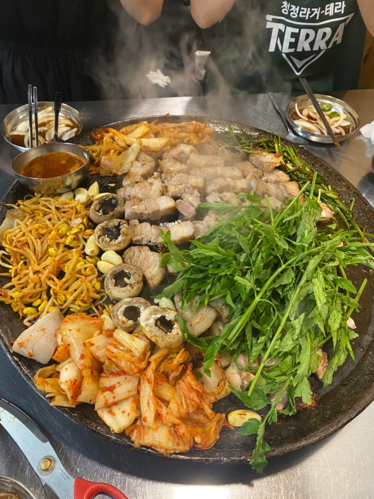 동두천솥뚜껑삼겹살 파주금촌점 네이버 블로그