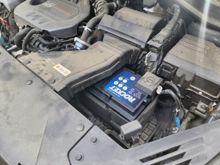 김해 율하 미남밧데리 싼타페 TM 2.0 가솔린 배터리 교체하기 AGM80 : 네이버 블로그