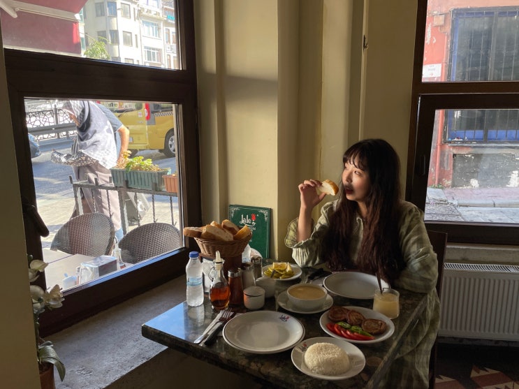 터키 이스탄불 맛집 백종원 스푸파 여행 탁심광장 이스티클랄거리 소내장탕 양곱창 이시켐베 초르바스 네이버 블로그
